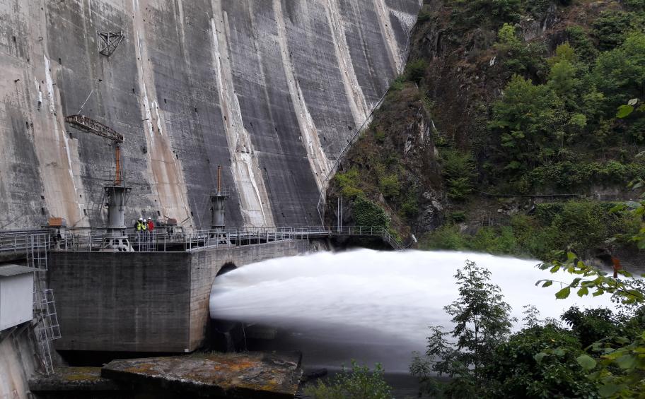 | Eiffage Métal sur le barrage de Marèges